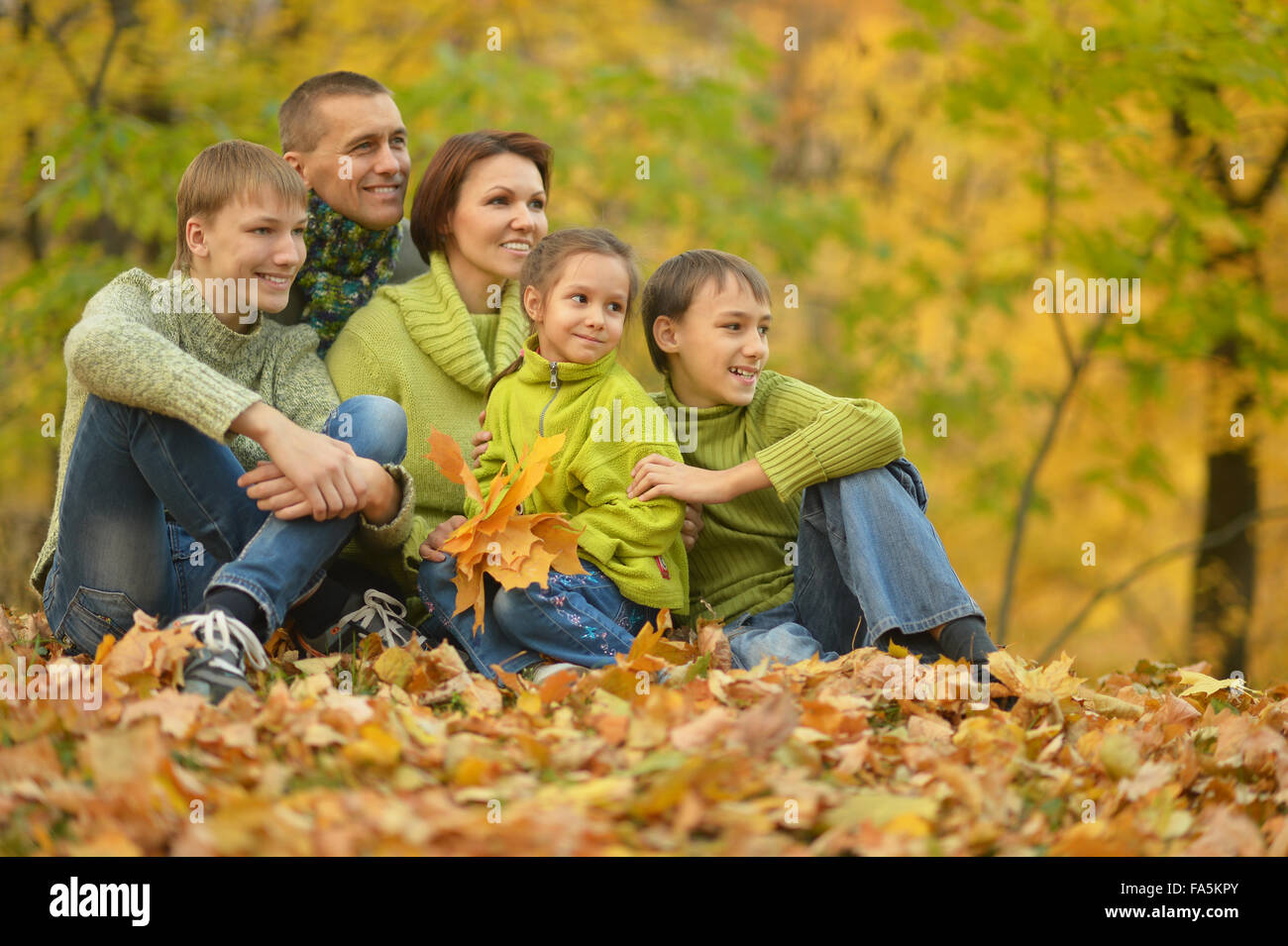 Happy smiling family Stock Photo - Alamy