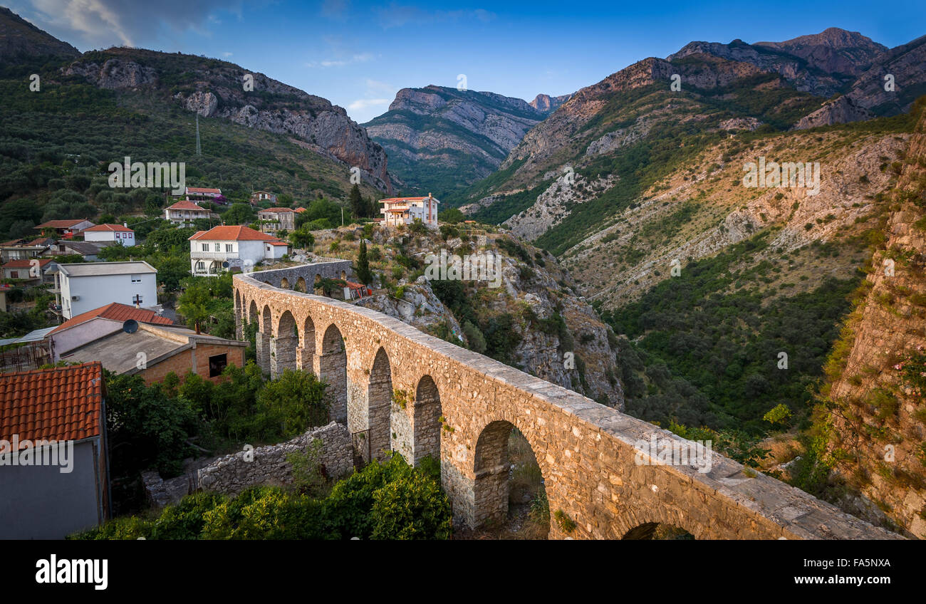 Ancient giant walls hi-res stock photography and images - Alamy