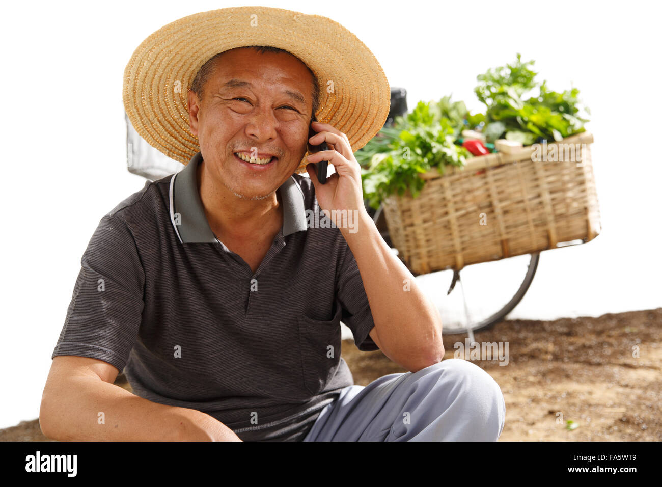 Farmers make a phone call Stock Photo - Alamy Farmers make a phone call Stock Photo - Alamy