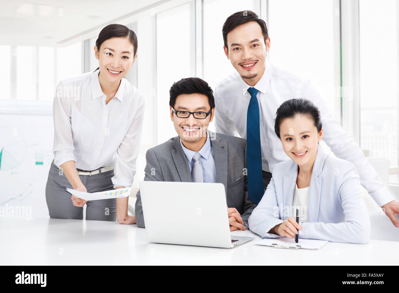 Business men and women working in the Office Stock Photo - Alamy