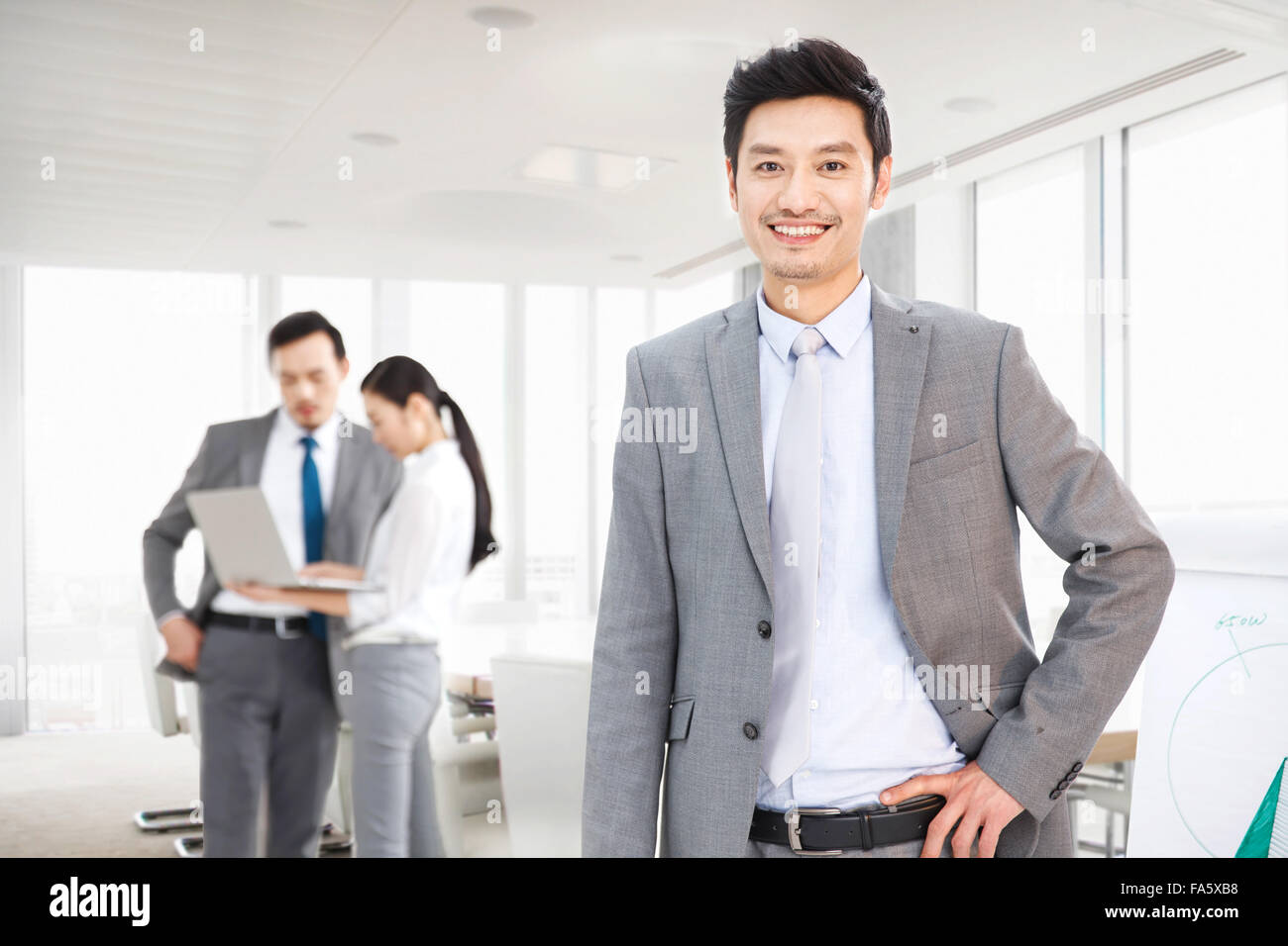 Men in an office hi-res stock photography and images - Alamy