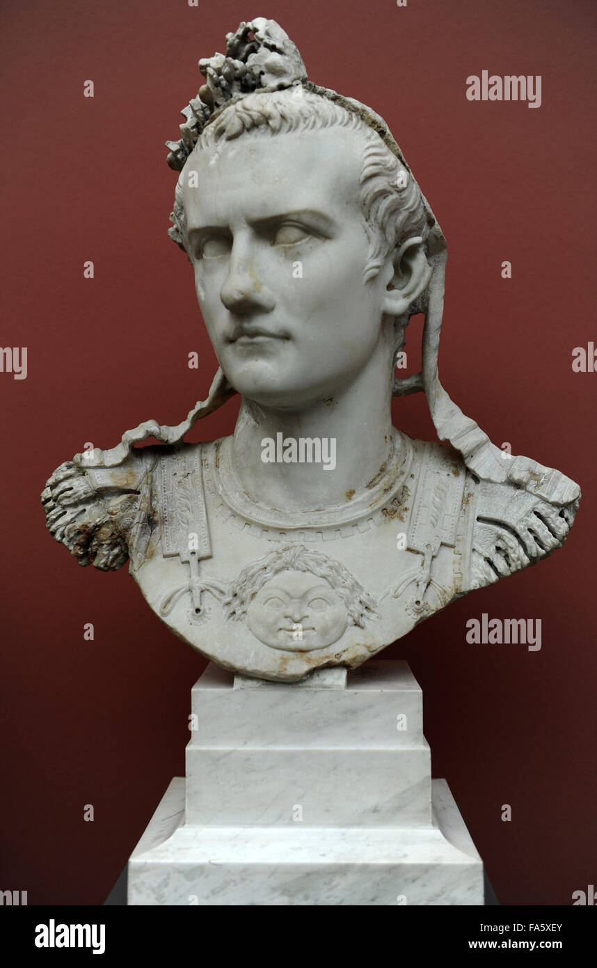Gaius julius caesar augustus praetor of rome - rezik