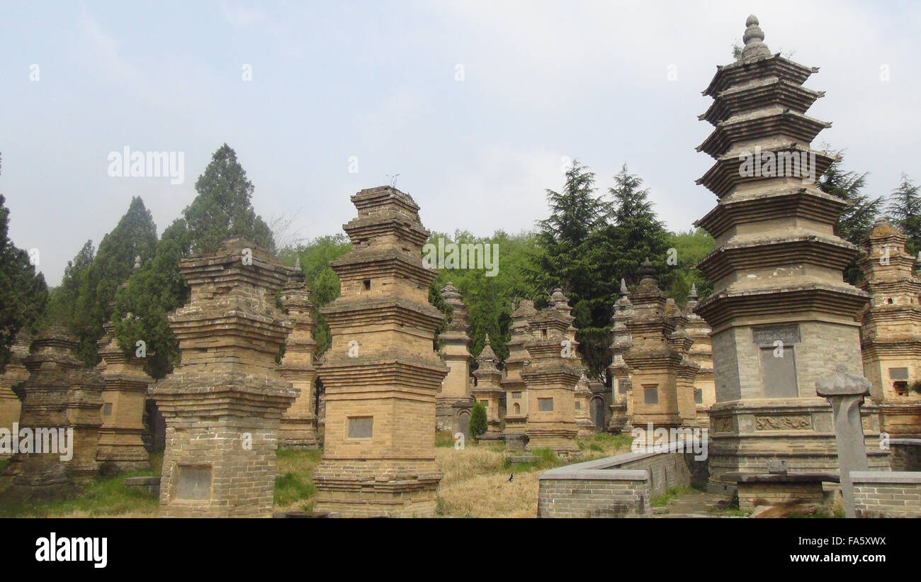 Luoyang Shaolin Temple, Henan Province Stock Photo - Alamy
