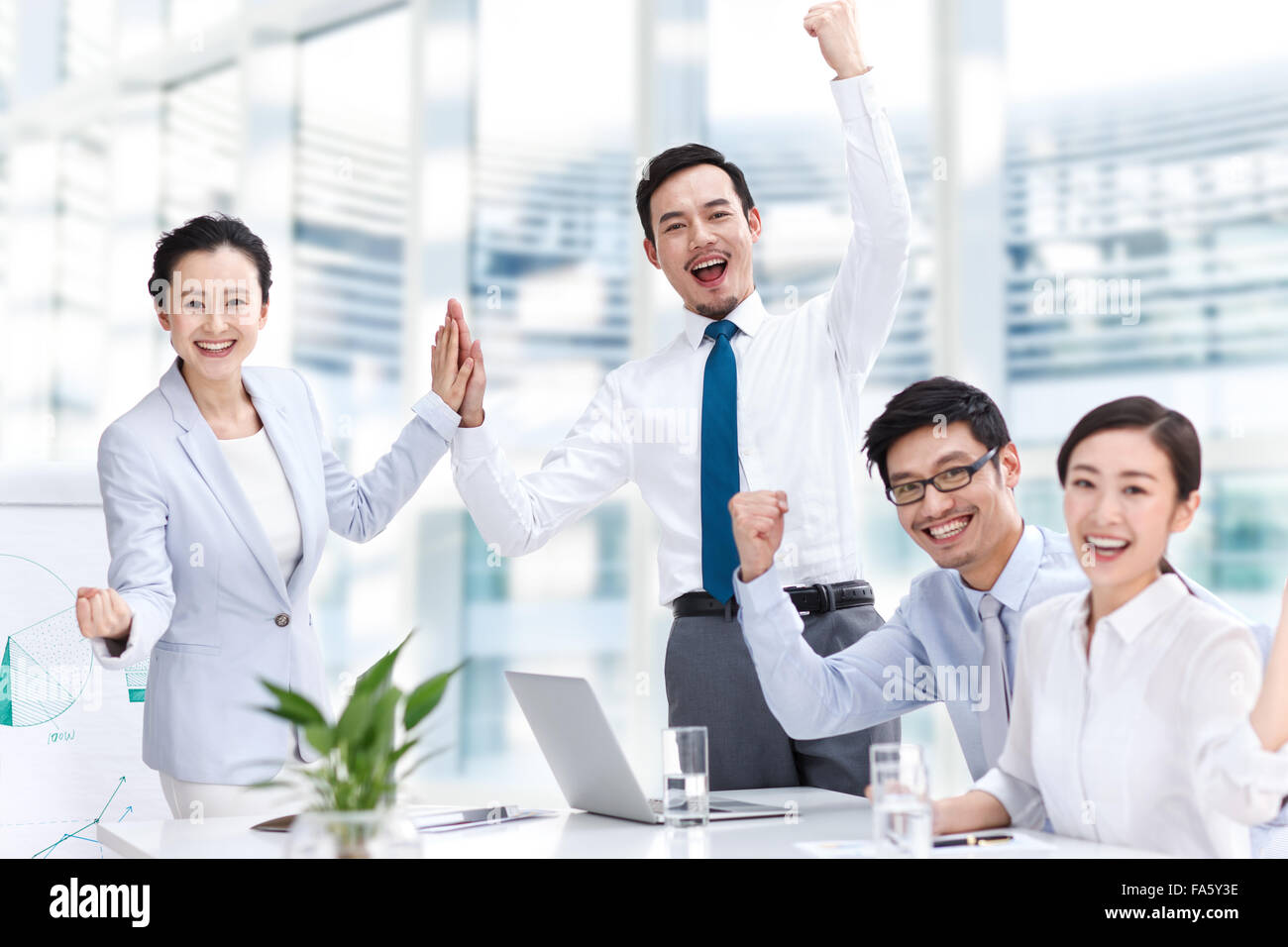 Women cheering hi-res stock photography and images - Alamy