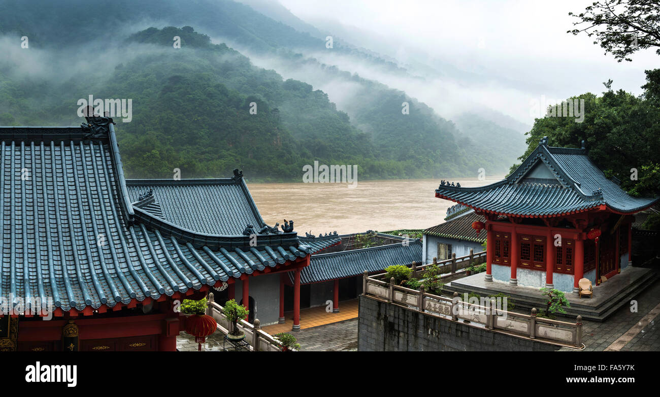 Guangdong Province, Qingyuan City, Feilaixia flying Temple Landscape ...