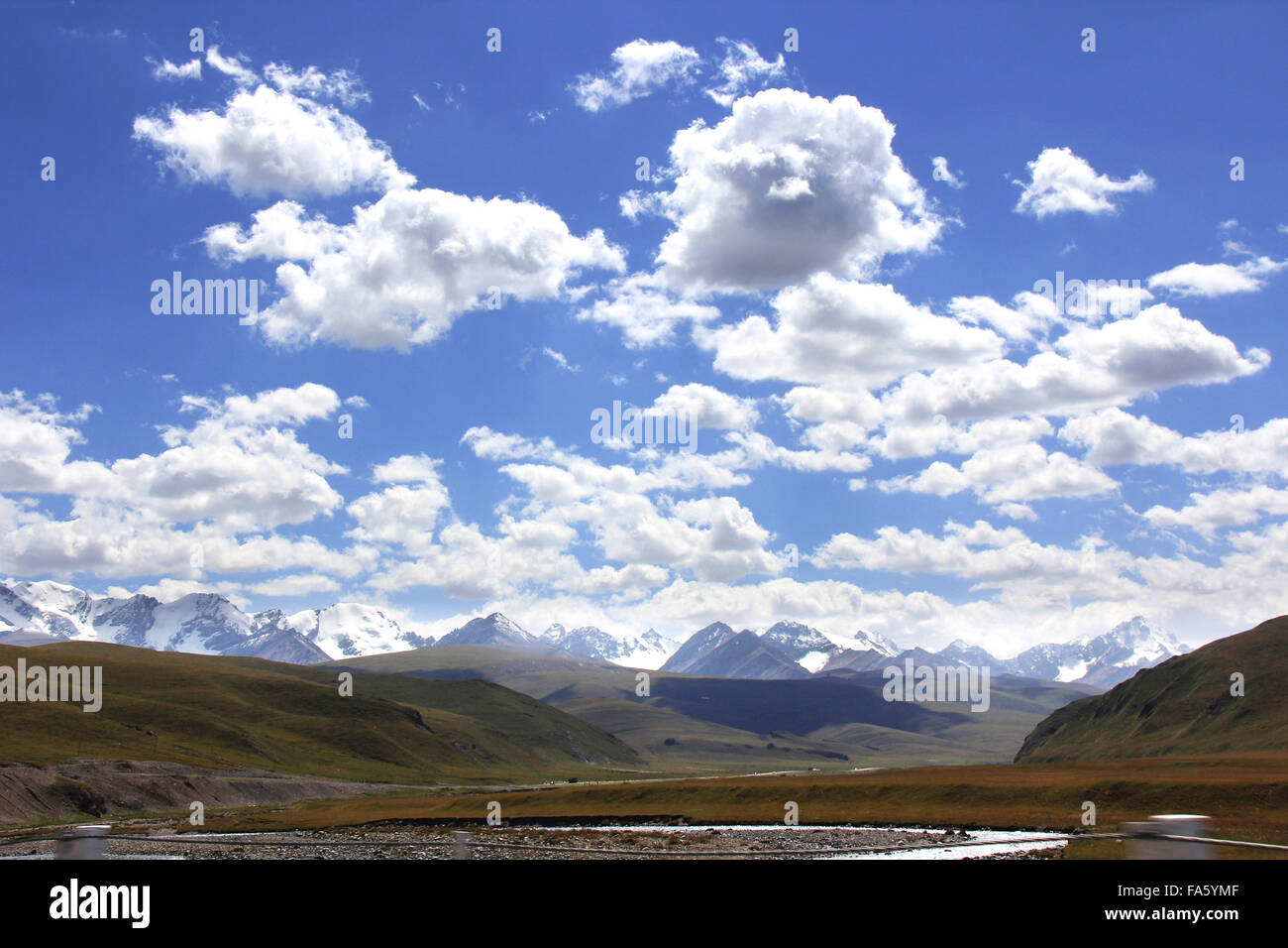 Xinjiang and china scenery and color hi-res stock photography and ...