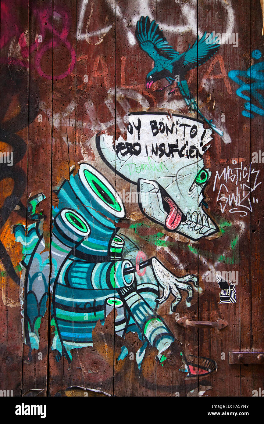 Urban graffiti eagle hi-res stock photography and images - Alamy