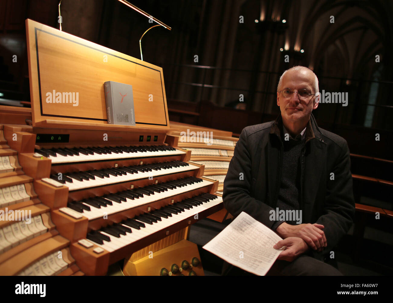 Cologne cathedral organ hi-res stock photography and images - Alamy