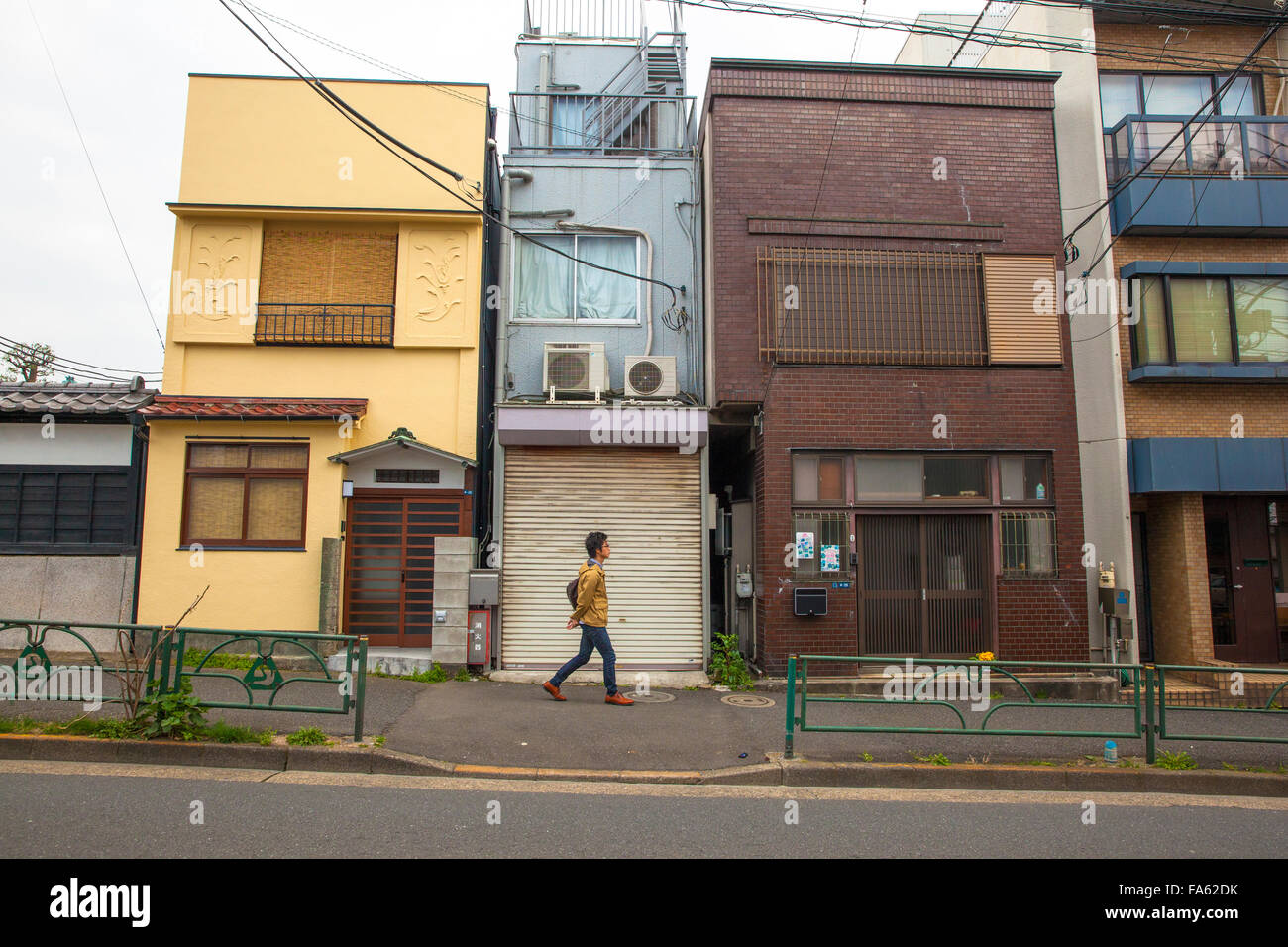 Japanese houses hi-res stock photography and images - Alamy