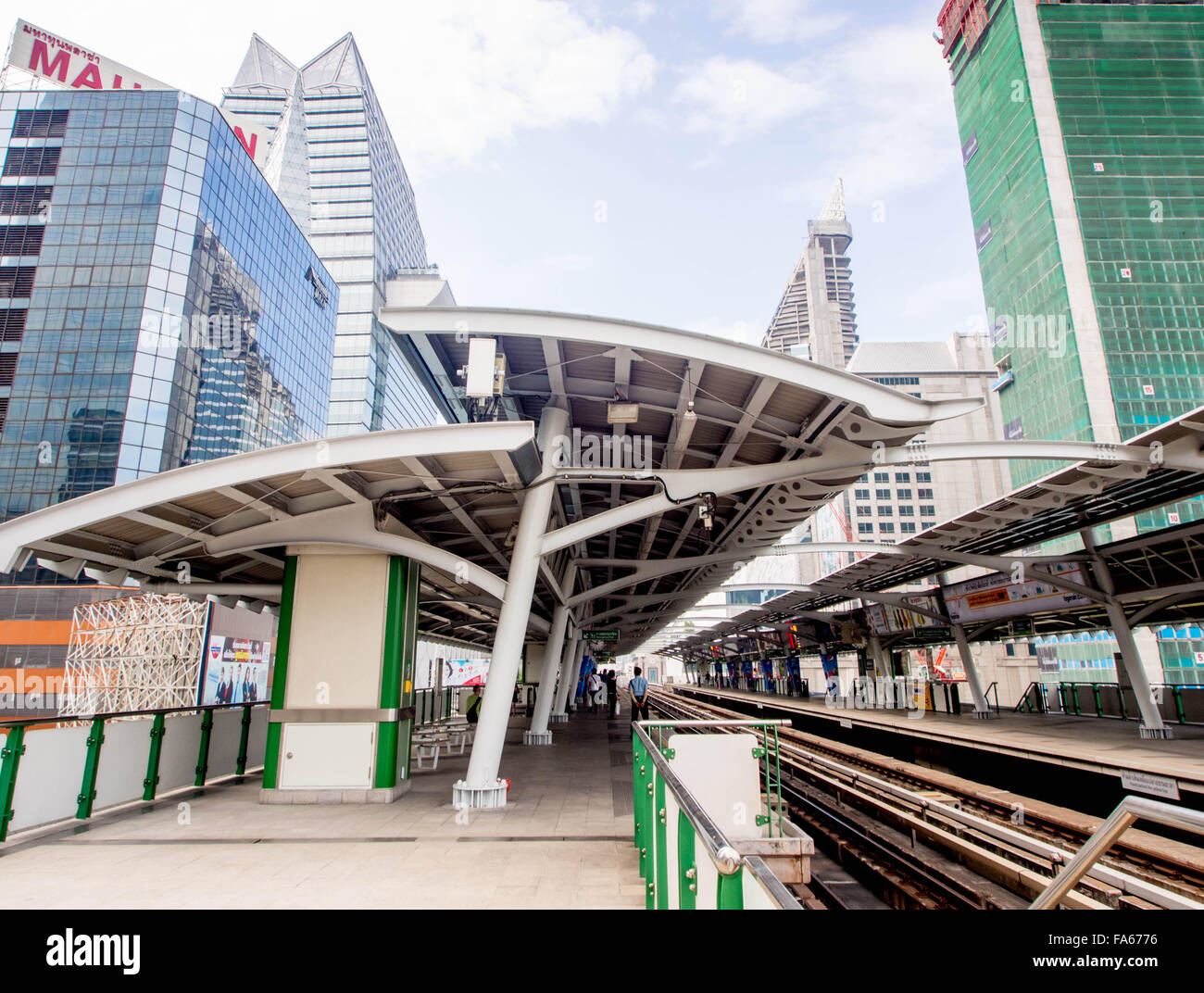 Destinations subway metro structure hi-res stock photography and images ...