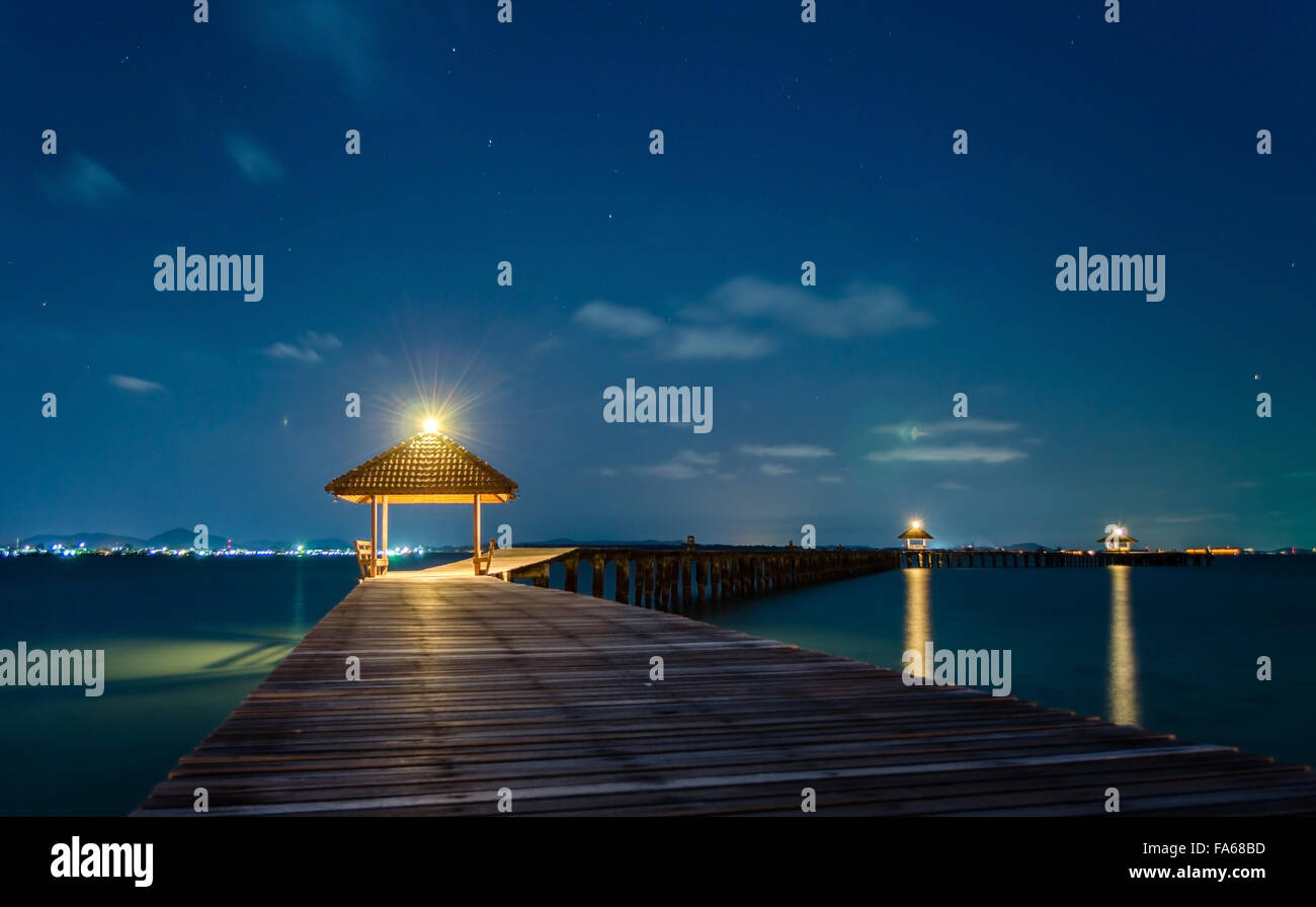 Illuminated wooden pier night hi-res stock photography and images - Alamy
