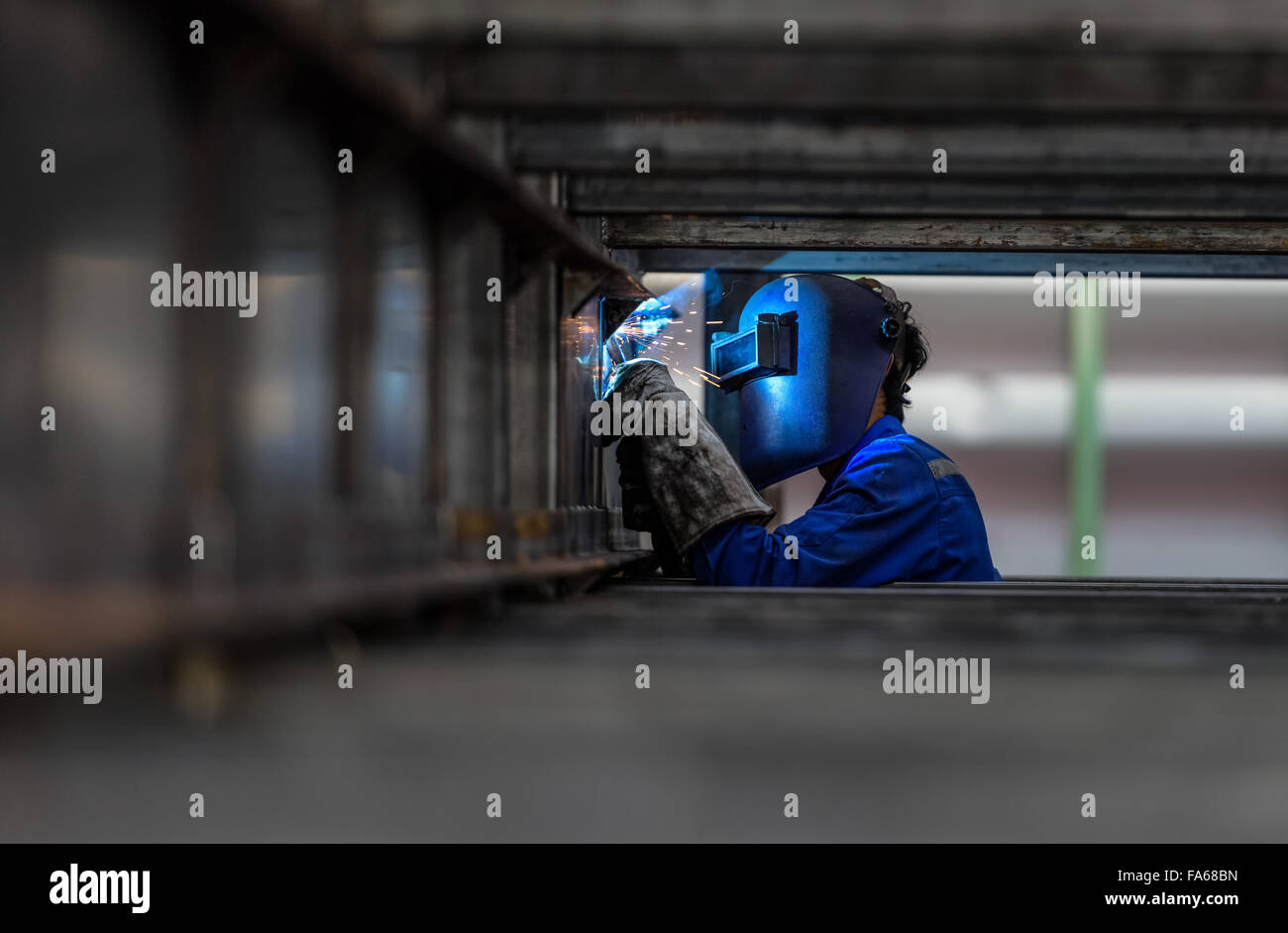 Welders mask hi-res stock photography and images - Alamy