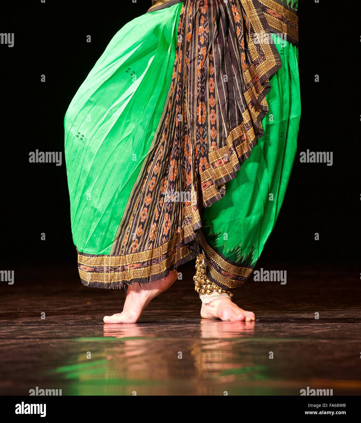 Dance section hi-res stock photography and images - Alamy