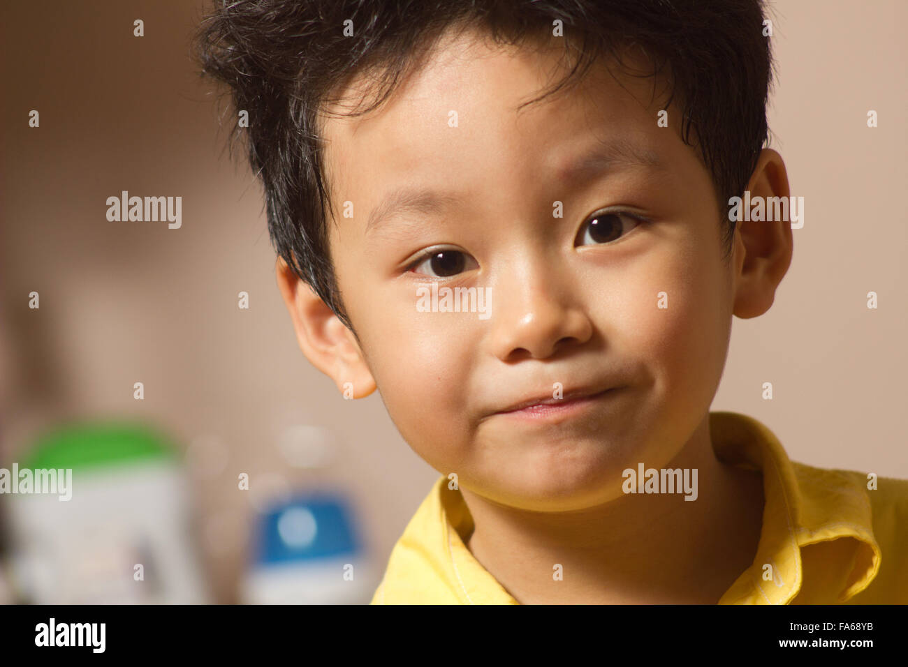 Portrait of a smiling boy Stock Photo - Alamy