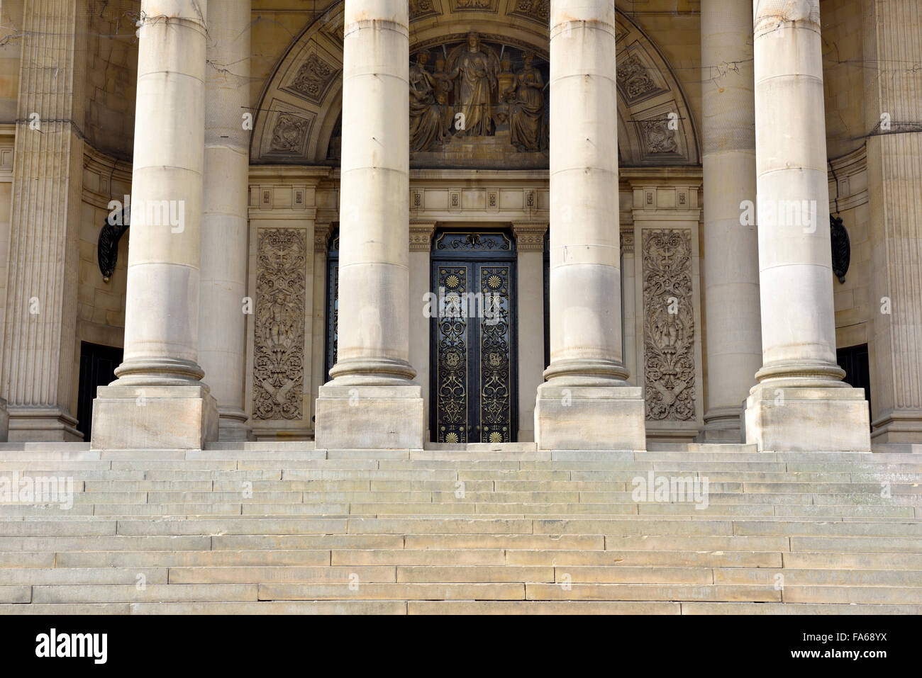 Front steps of Leeds Town Hall, on The Headrow, Leeds, West Yorkshire ...