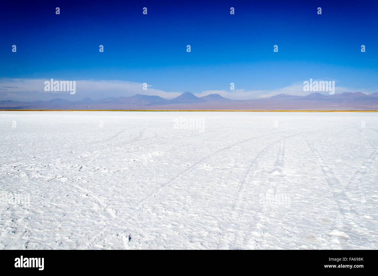 Atacama salt flats hi-res stock photography and images - Alamy