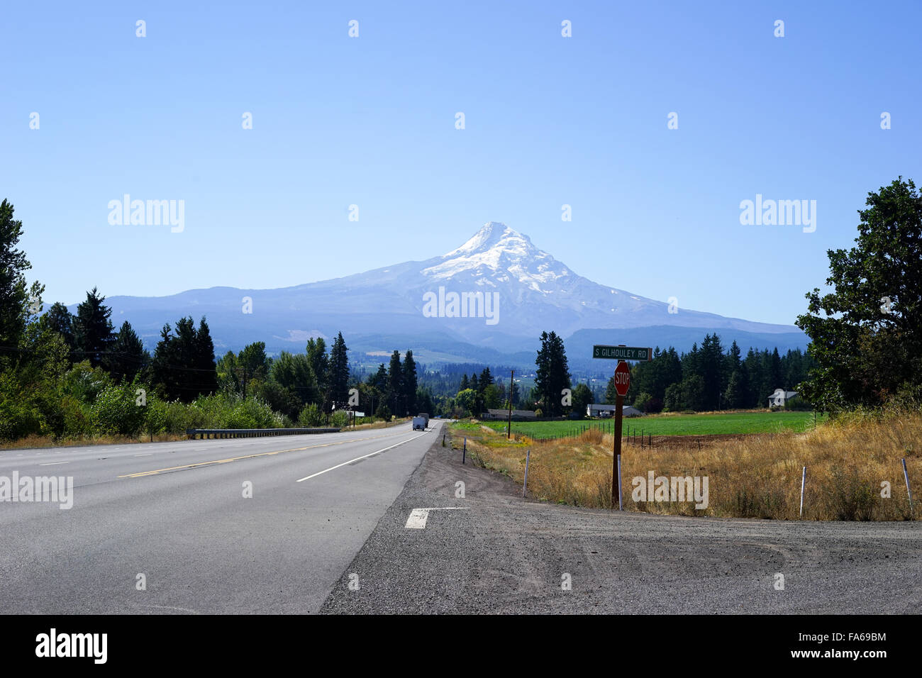 Portland oregon united states mountain hi-res stock photography and ...