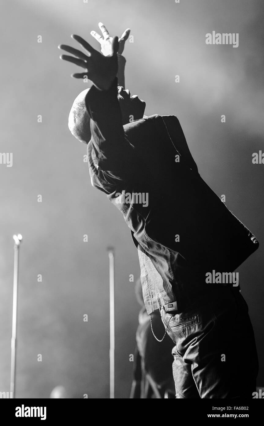Liverpool, UK. 12th December 2015. Seal performs as the guest artist of ...