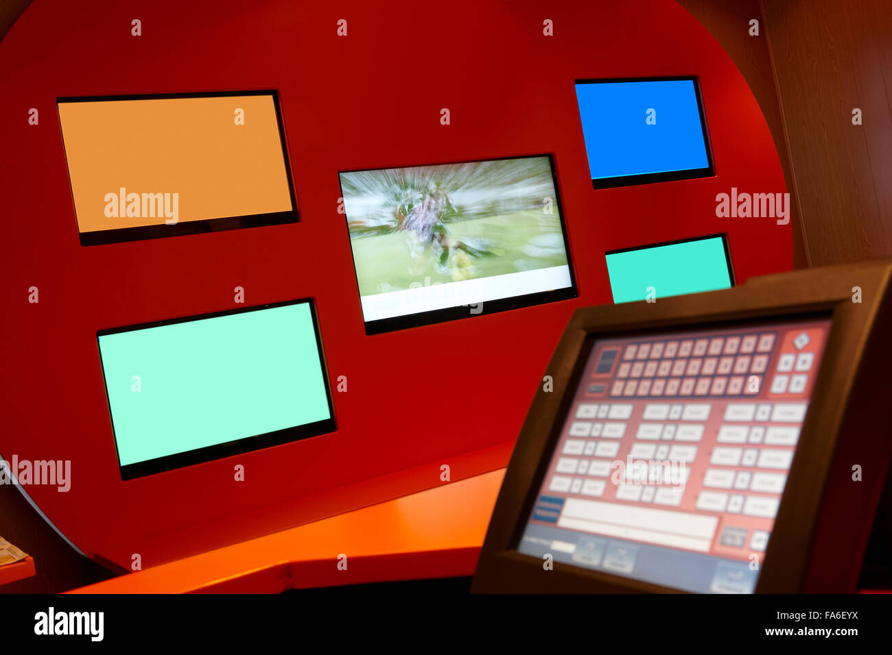 Wide monitors hi-res stock photography and images - Alamy