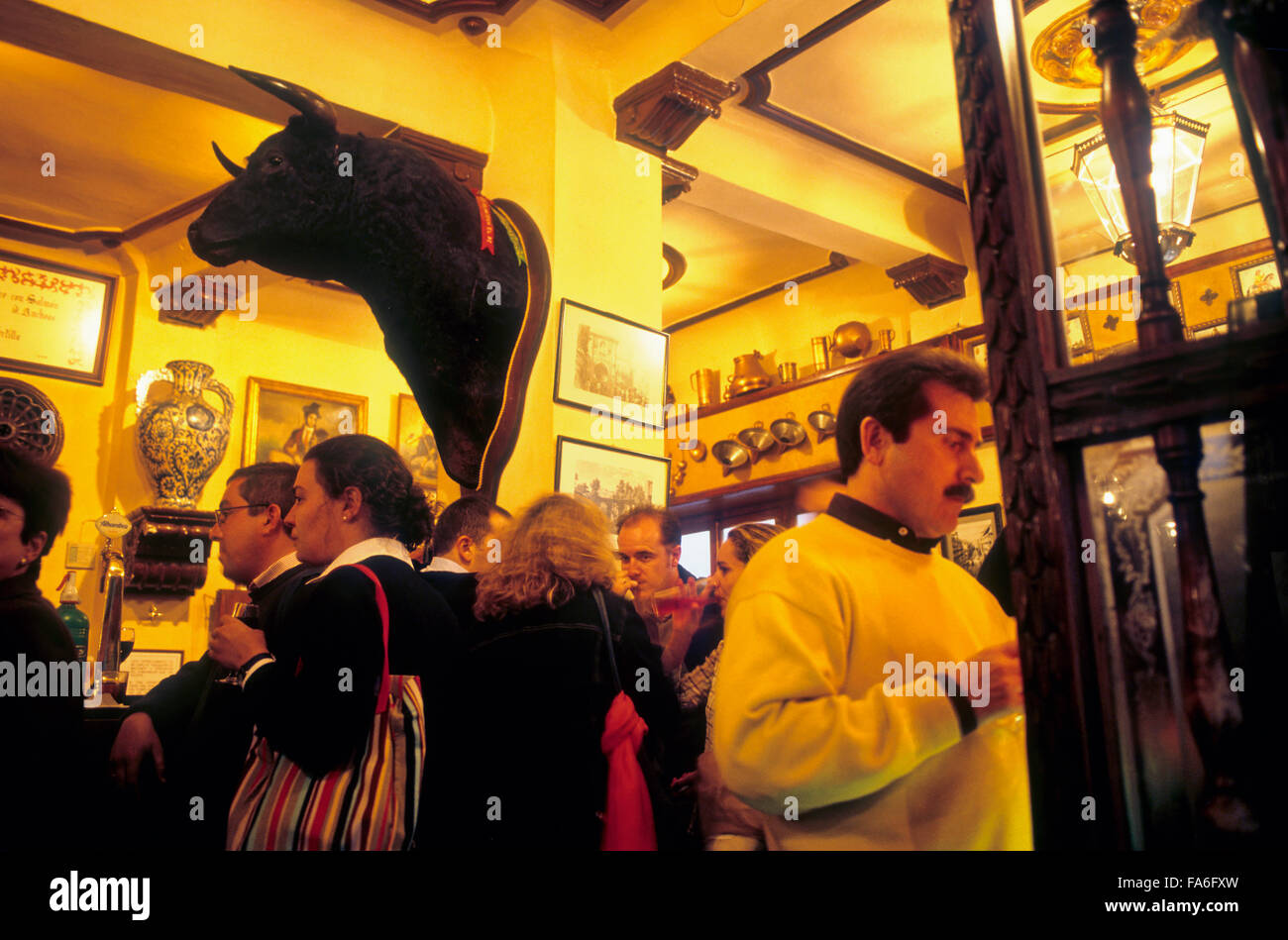 Bodegas castaneda tapas bar hi-res stock photography and images - Alamy