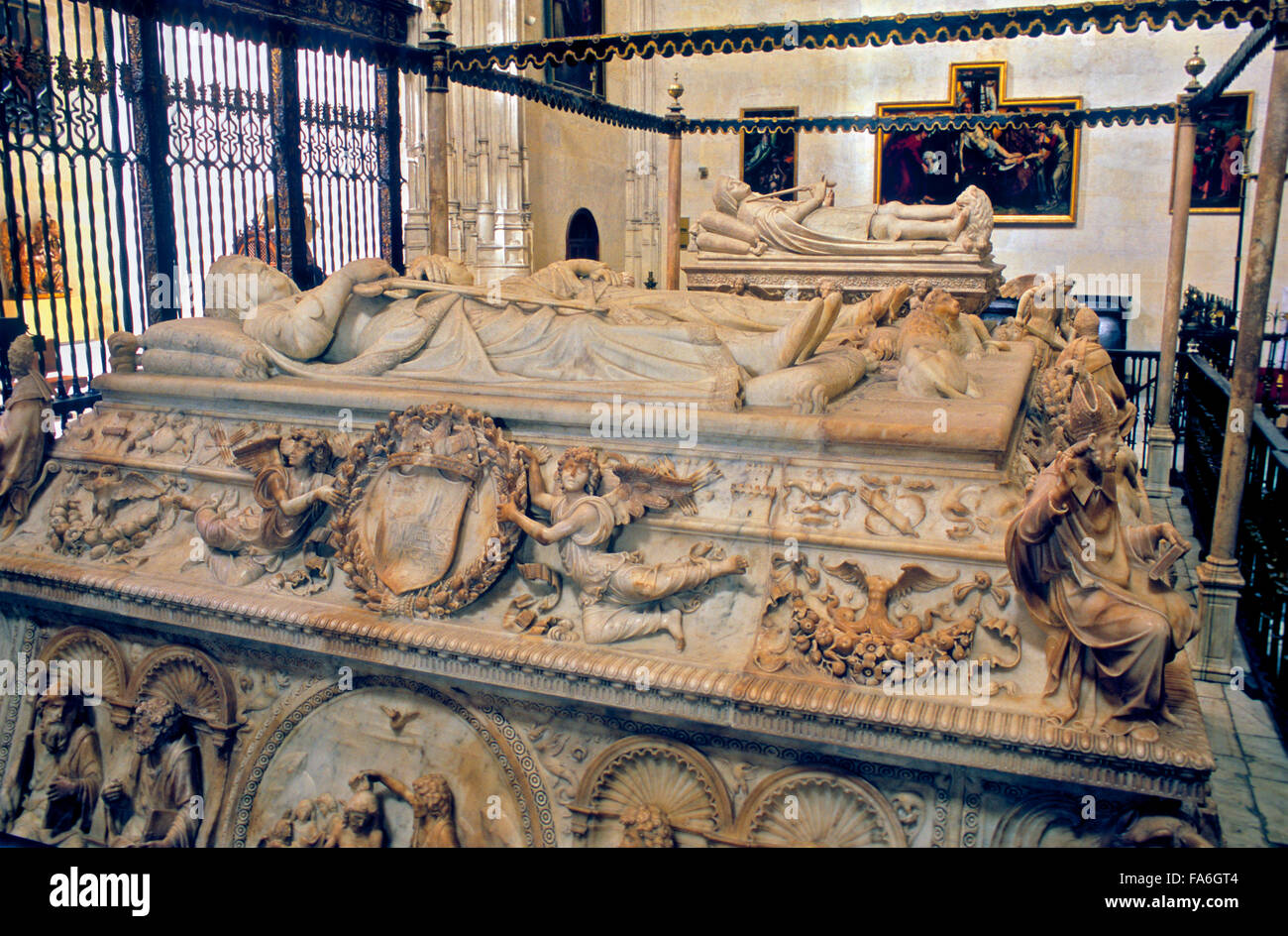 royal mausoleum.Tomb of the Catholic Monarchs and in background tomb of ...