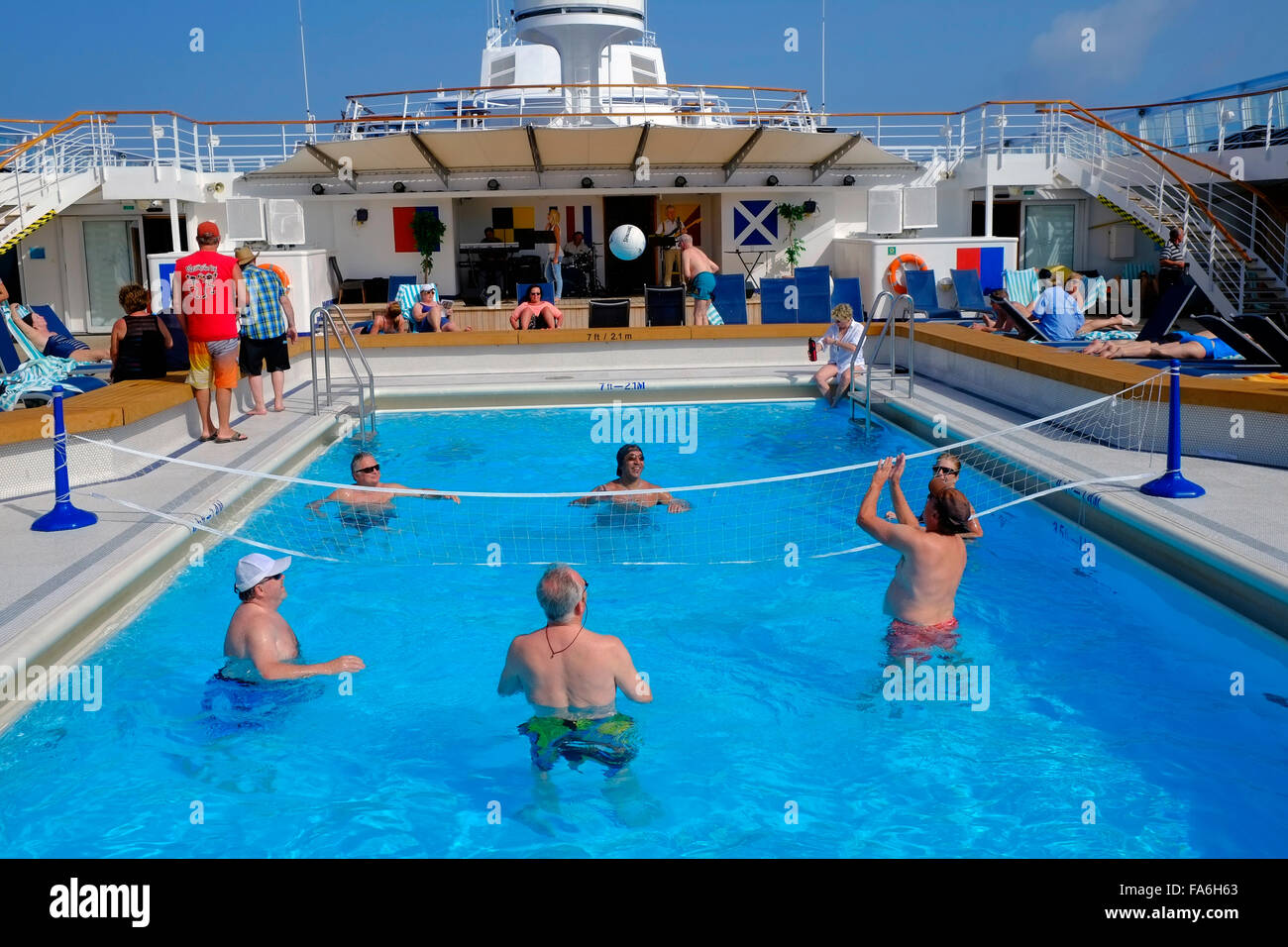 Swimming Pool Deck Norwegian Sun Cruise Ship Stock Photo - Alamy