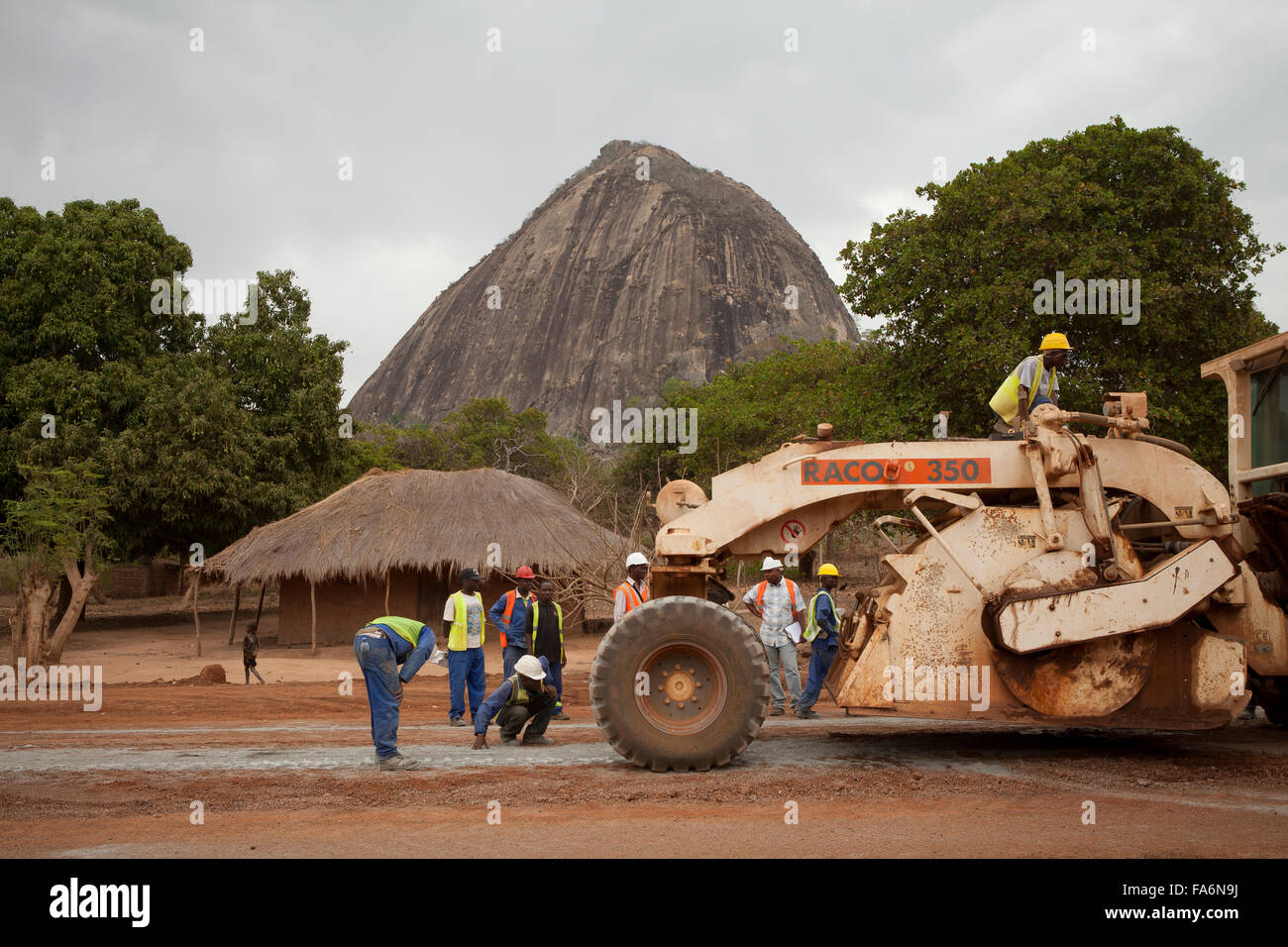 The Namialo to Rio Lurio Road in Northern Mozambique undergoes ...