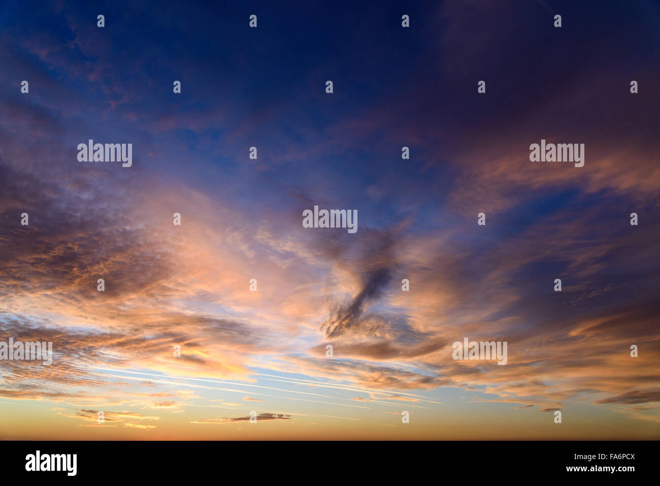 Beautiful sunset on cloudy day hi-res stock photography and images - Alamy