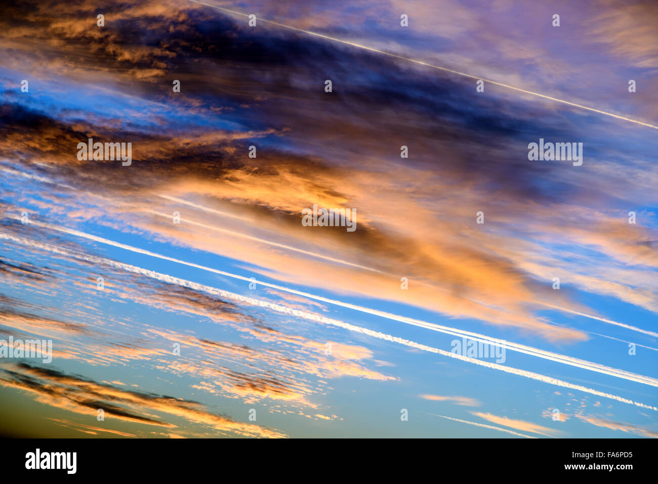 Cloudy summer sky hi-res stock photography and images - Alamy