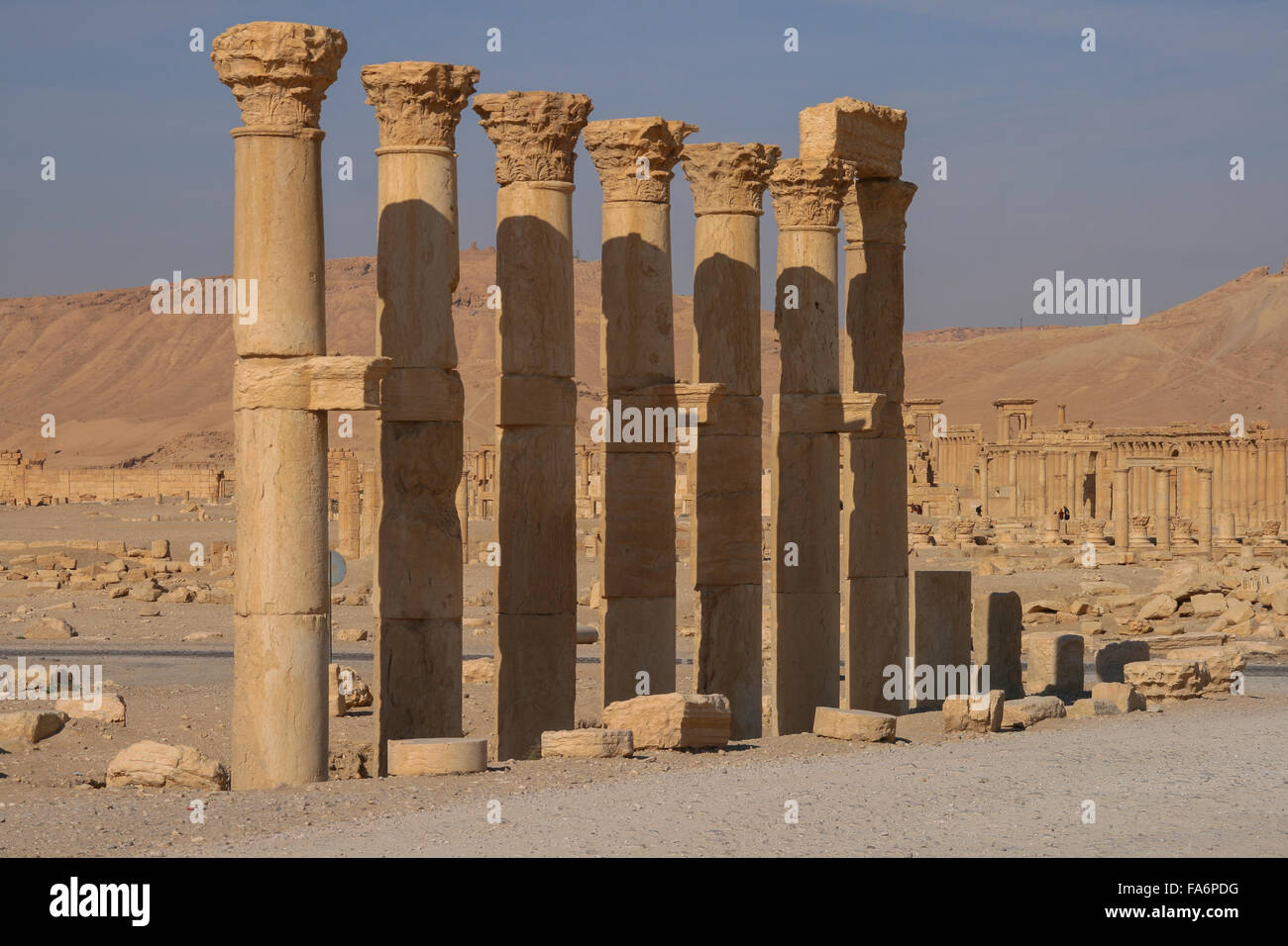 Palmyra tadmor syria columns hi-res stock photography and images - Alamy