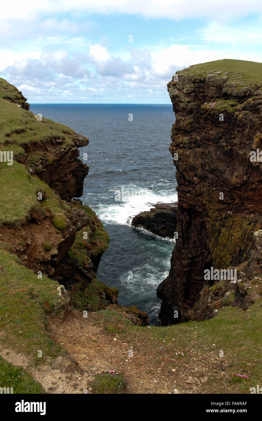 Eshaness Cliffs Calder’s Geo, Northmavine peninsula Mainland Shetland ...