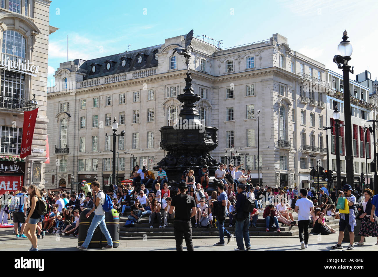 A crowd of people in Piccadilly Circus Stock Photo - Alamy