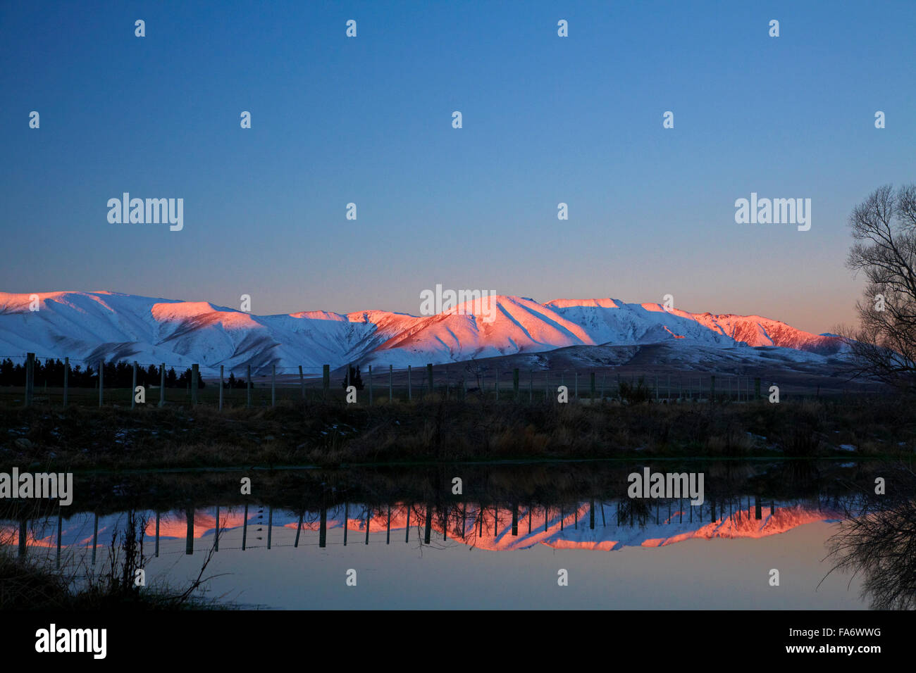 Colors alpenglow hi-res stock photography and images - Alamy