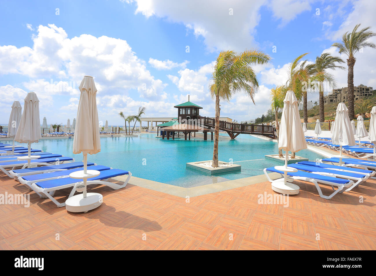 Swimming pool and resort Stock Photo - Alamy