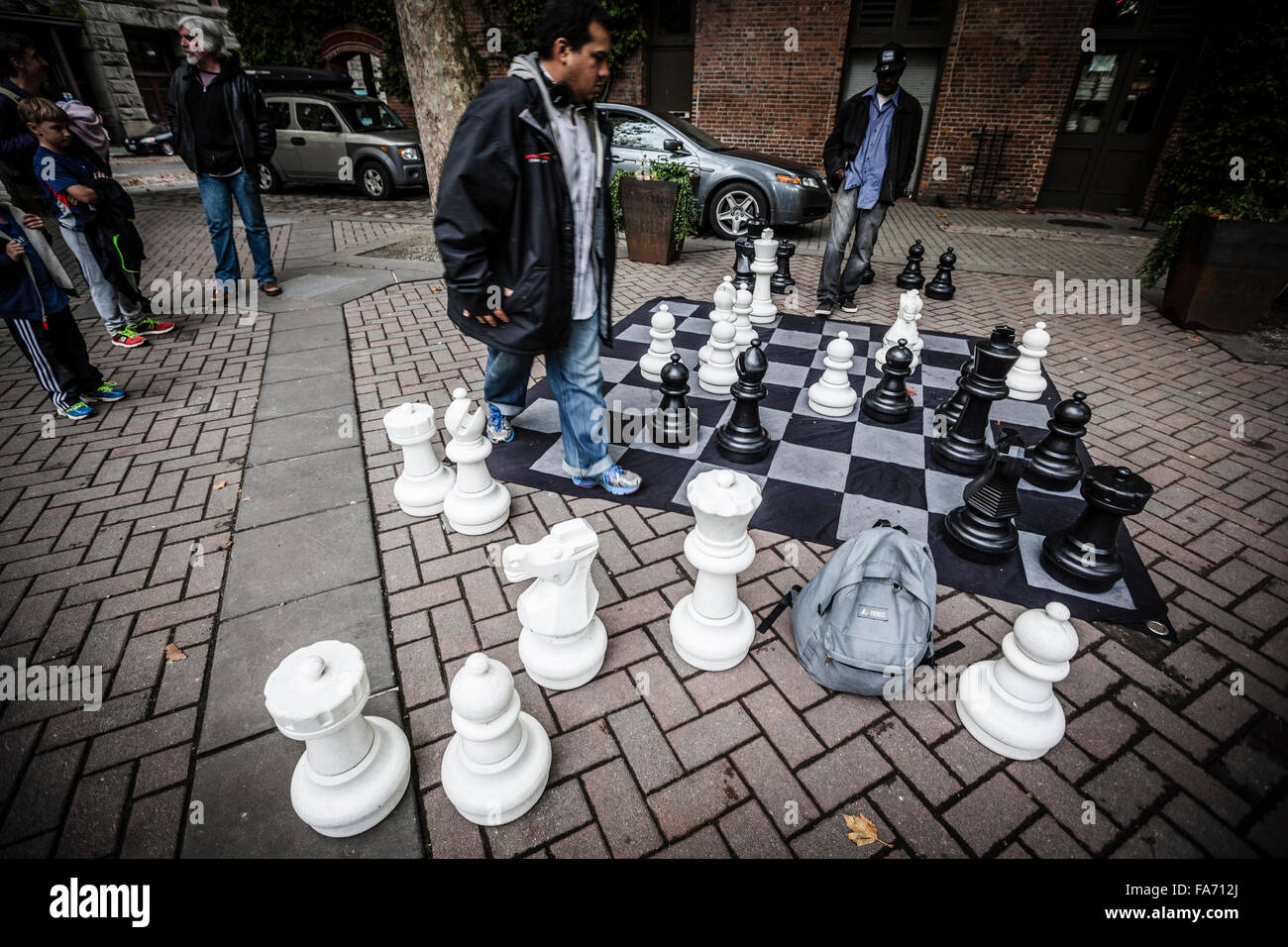 Big outdoor chess set hi-res stock photography and images - Alamy