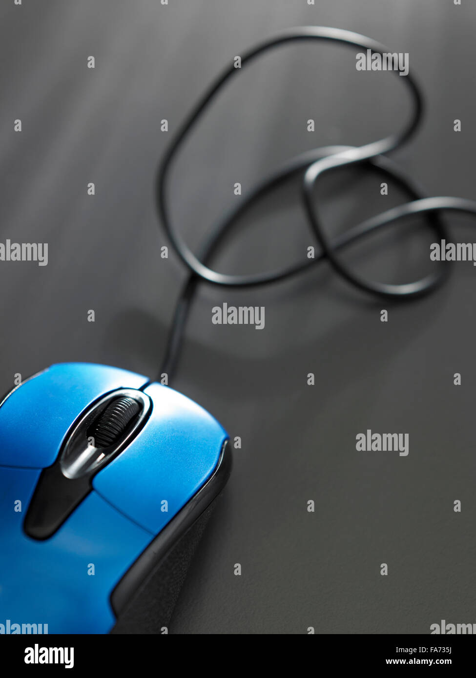close up blue color wired mouse Stock Photo - Alamy