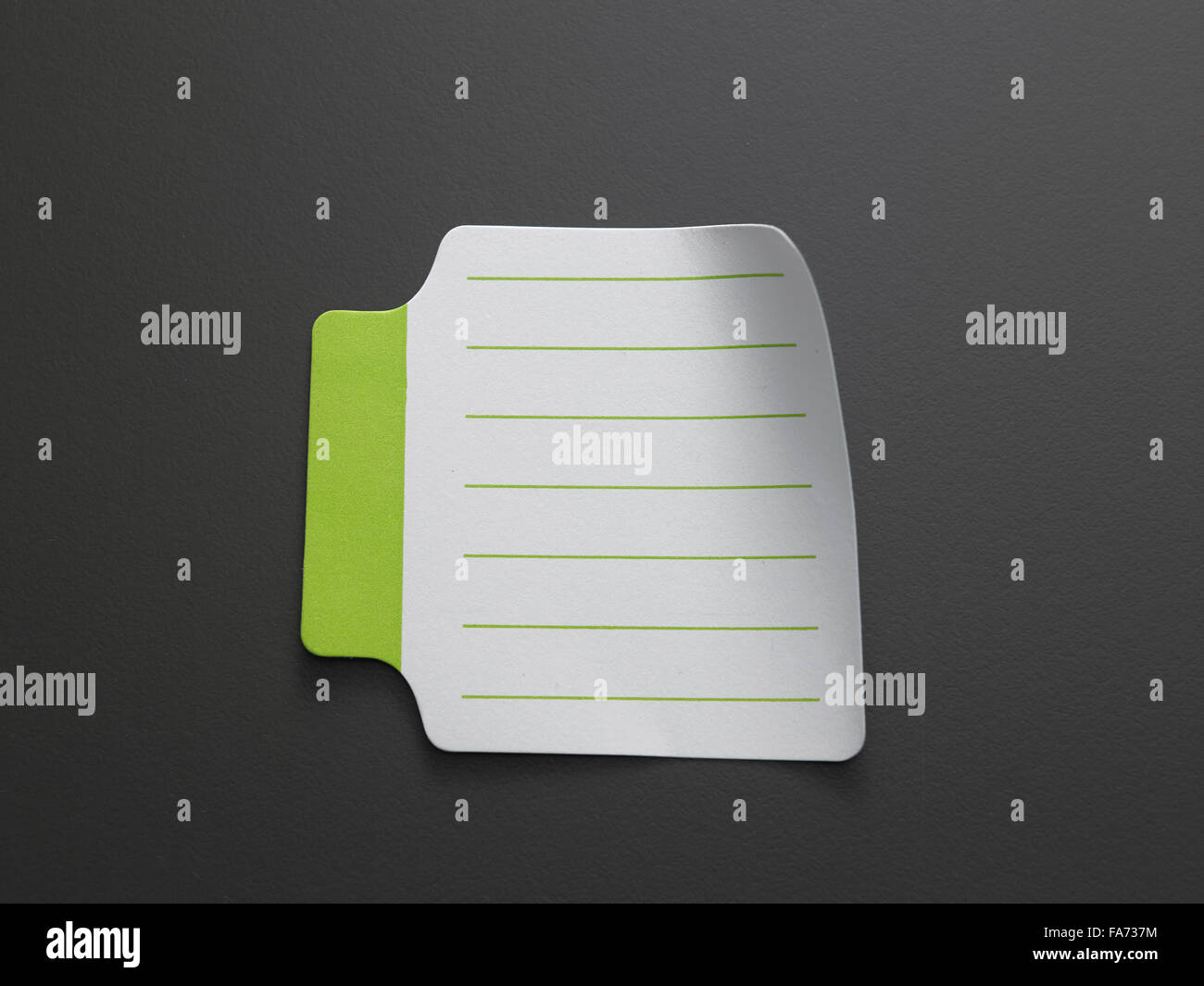Blank sticky note on the gray background Stock Photo - Alamy