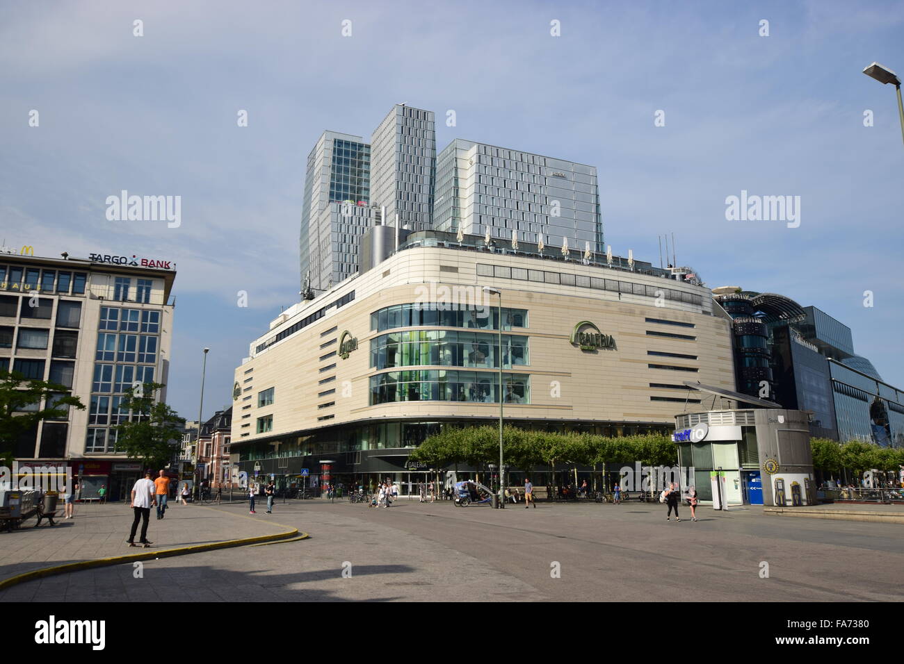 Frankfurt am Main is the largest city in the German state of Hessen and ...