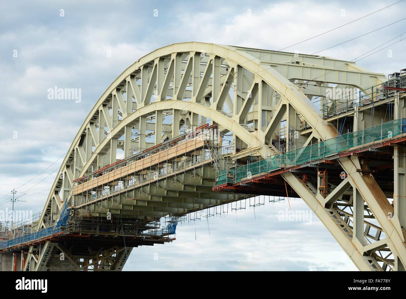 Railway bridge hi-res stock photography and images - Alamy