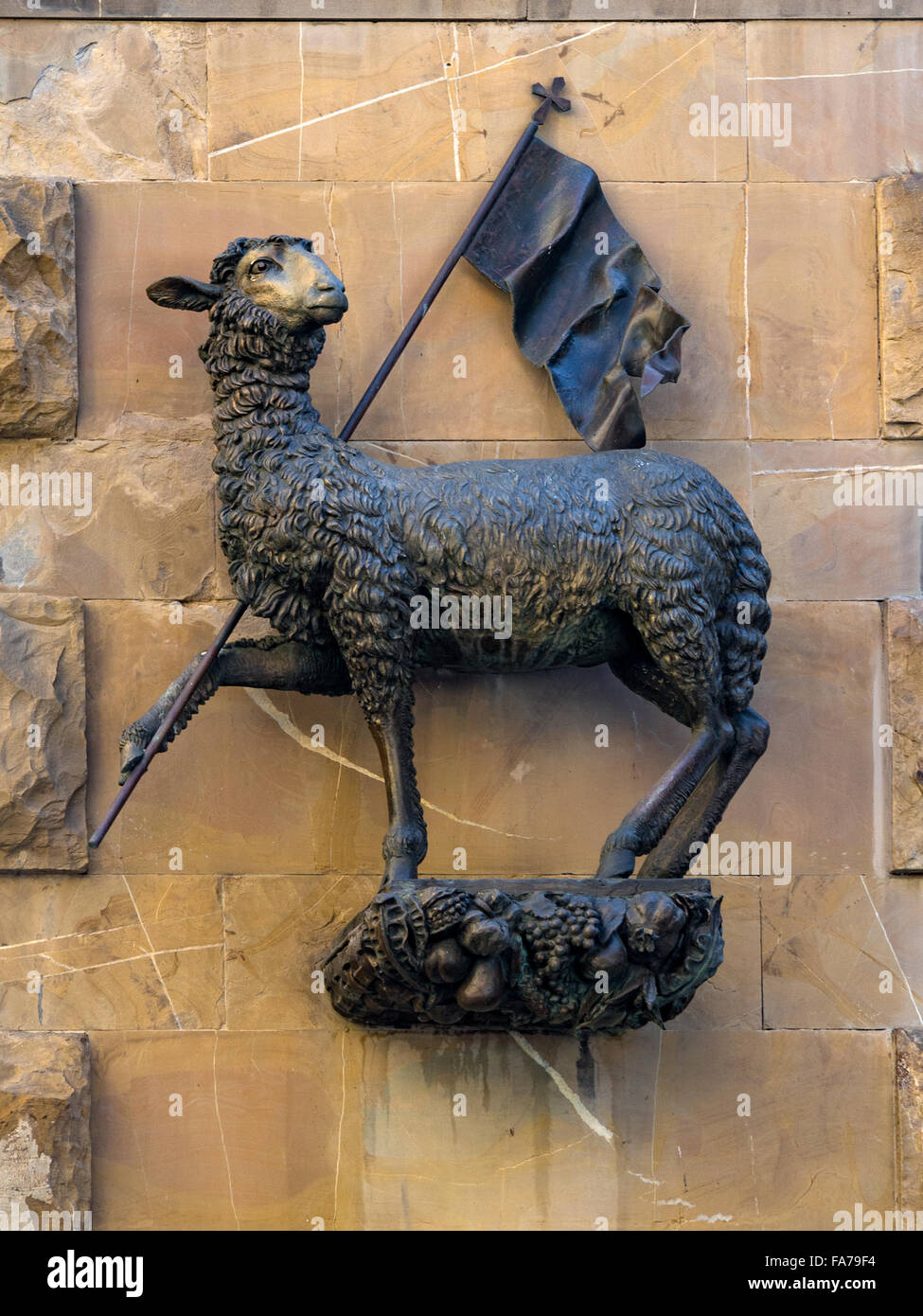 FLORENCE, ITALY - AUGUST 04, 2015: Wool Merchants and Manufacturers ...