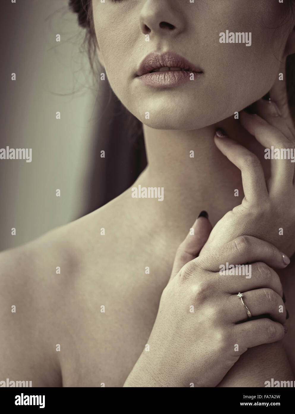 Sad woman hi-res stock photography and images - Alamy