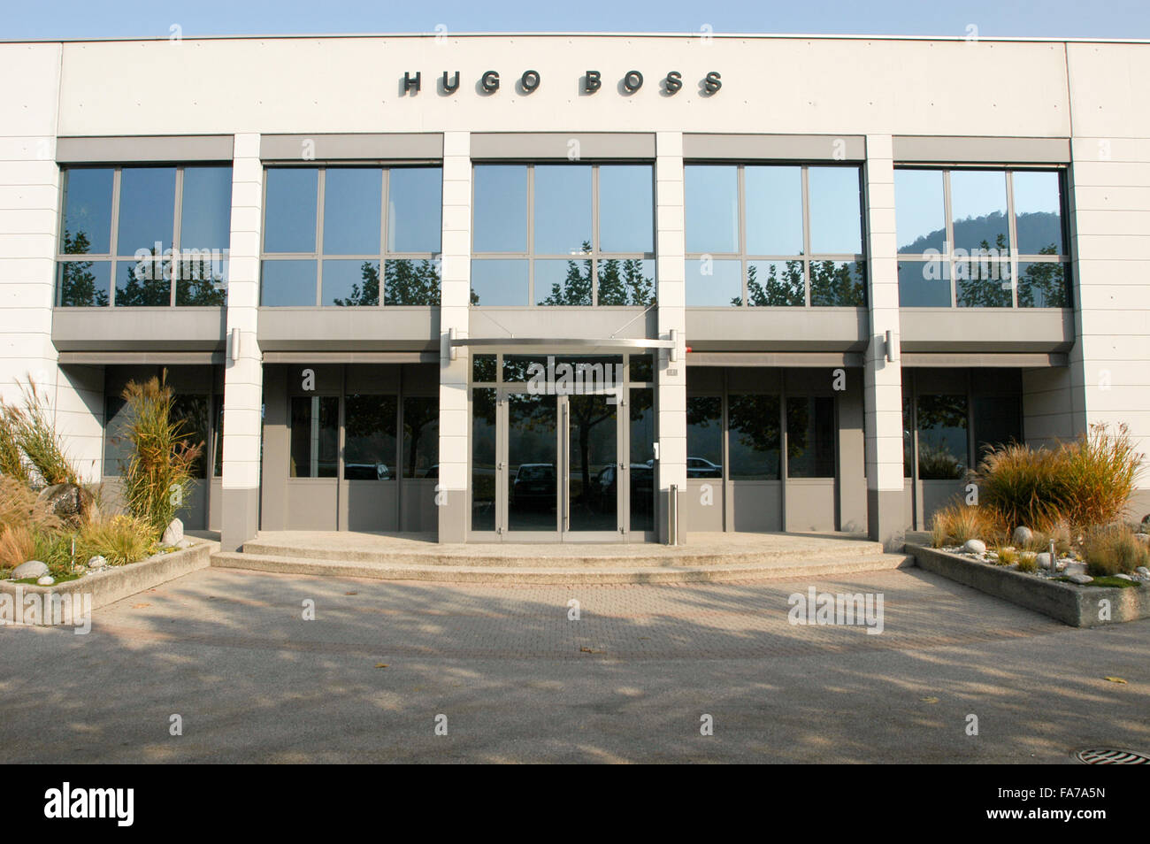 6 november 2002 hi-res stock photography and images - Alamy