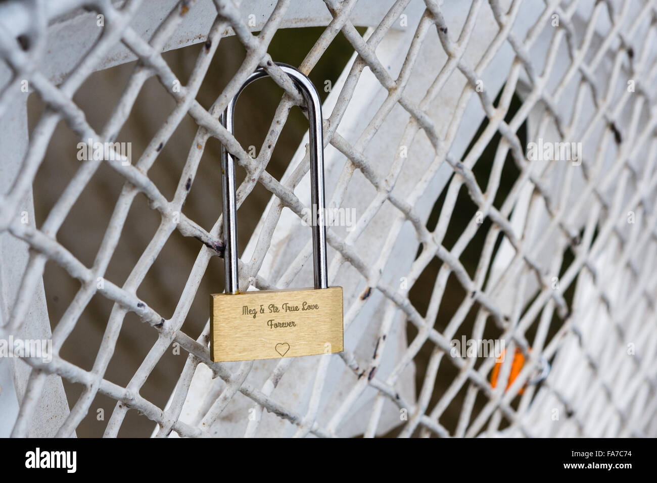 Love lock tower bridge london hi-res stock photography and images - Alamy