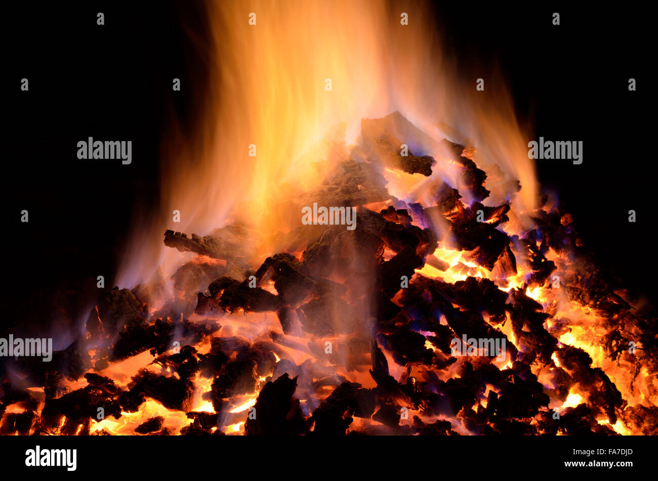 Ember detail hi-res stock photography and images - Alamy