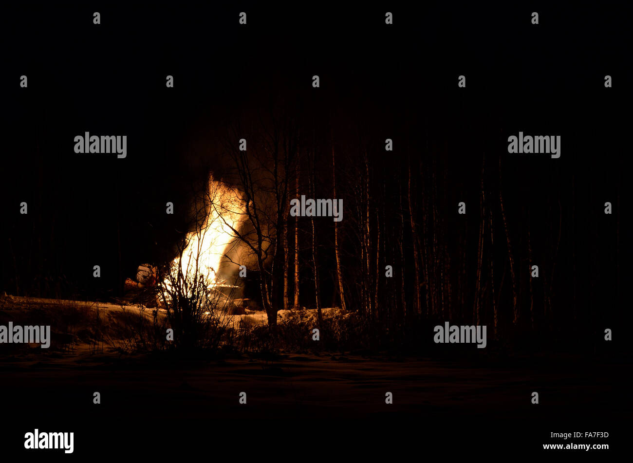Massive glowing tree hi-res stock photography and images - Alamy