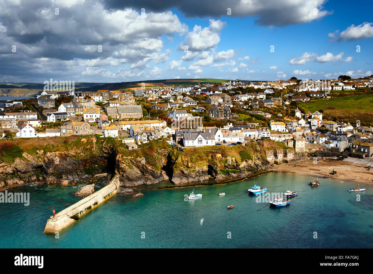 View overlooking the Cornish fishing port of Port Isaac Stock Photo - Alamy