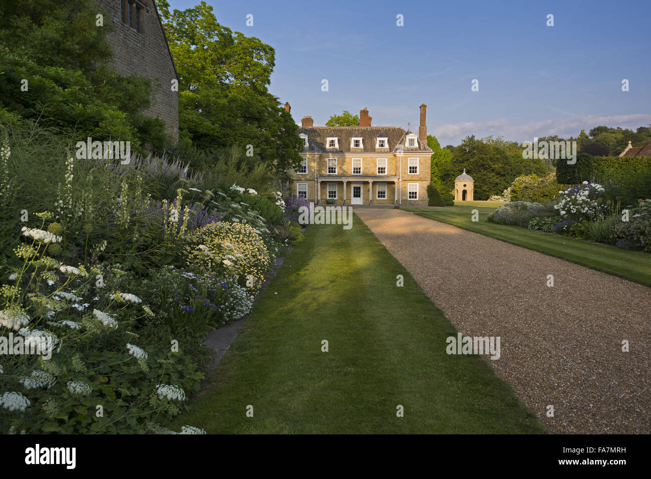 Woolbeding house hi-res stock photography and images - Alamy