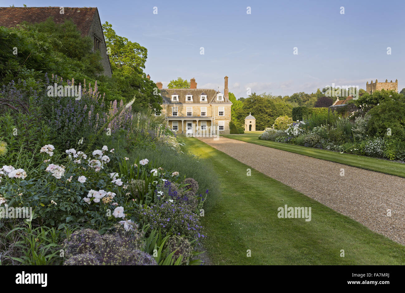 Woolbeding house hi-res stock photography and images - Alamy