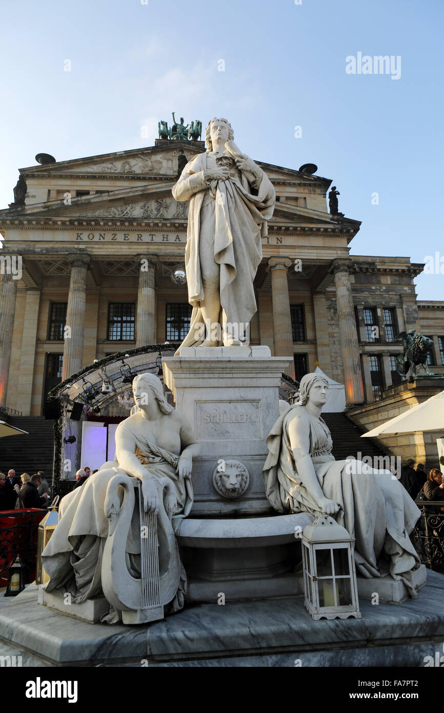 Statue of Friedrich Schiller at the Gendarmenmarkt in Berlin, Germany ...