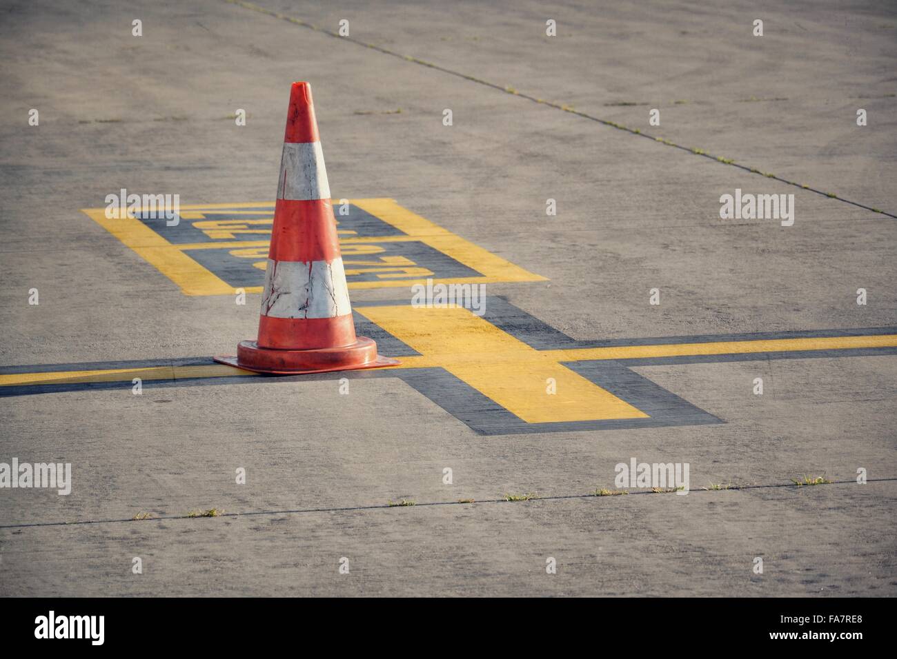 Airport runway stop warning sign hi-res stock photography and images ...
